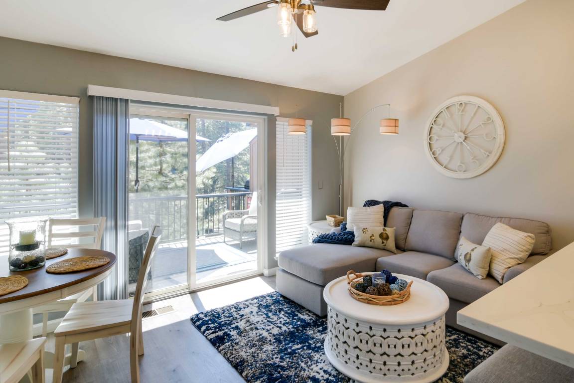 102 M² Apartment ∙ 2 Bedrooms ∙ 6 Guests - Chester, CA