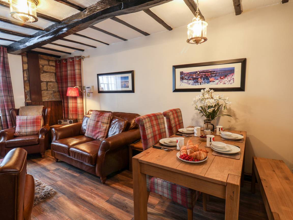 Cottage ∙ 2 Bedrooms ∙ 4 Guests - Whitby, UK
