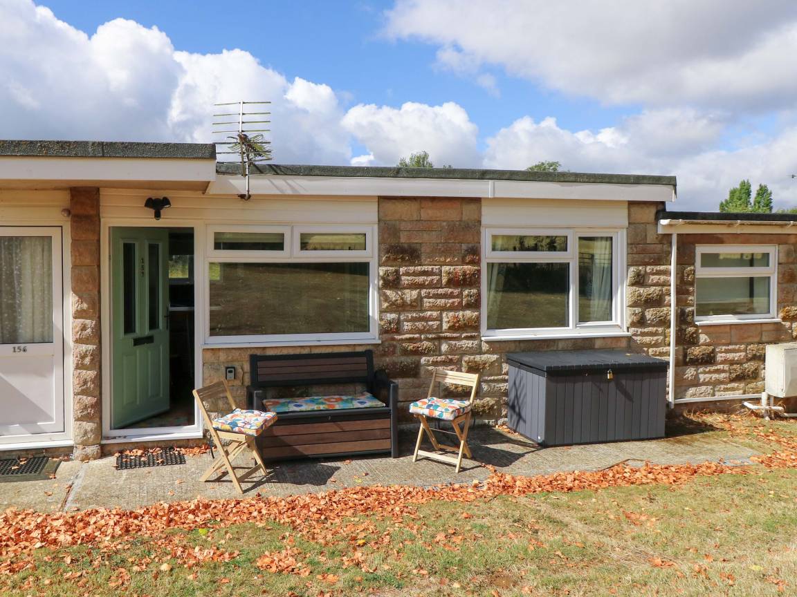 Cottage ∙ 2 Bedrooms ∙ 4 Guests - Sandown