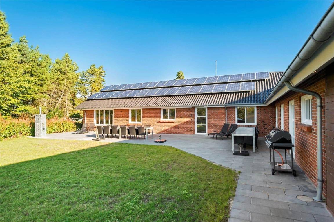298 M² Huis ∙ 11 Slaapkamers ∙ 26 Gasten - List