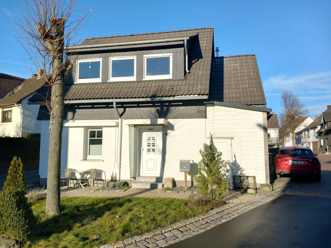 90 M² Ferienhaus ∙ 2 Schlafzimmer ∙ 6 Gäste - Usseln