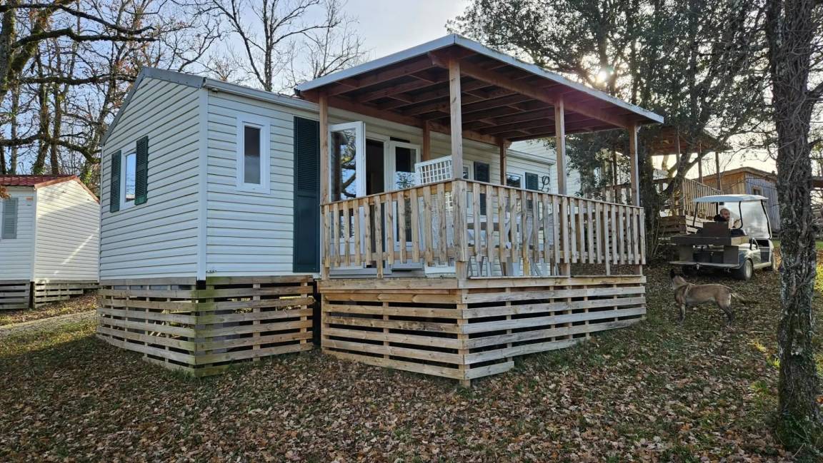 21 M² Camping ∙ 2 Chambres ∙ 4 Personnes - Payrac