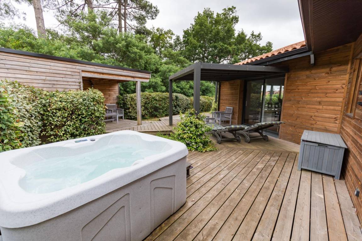 120 M² Gîte ∙ 2 Chambres ∙ 4 Personnes - Parentis-en-Born