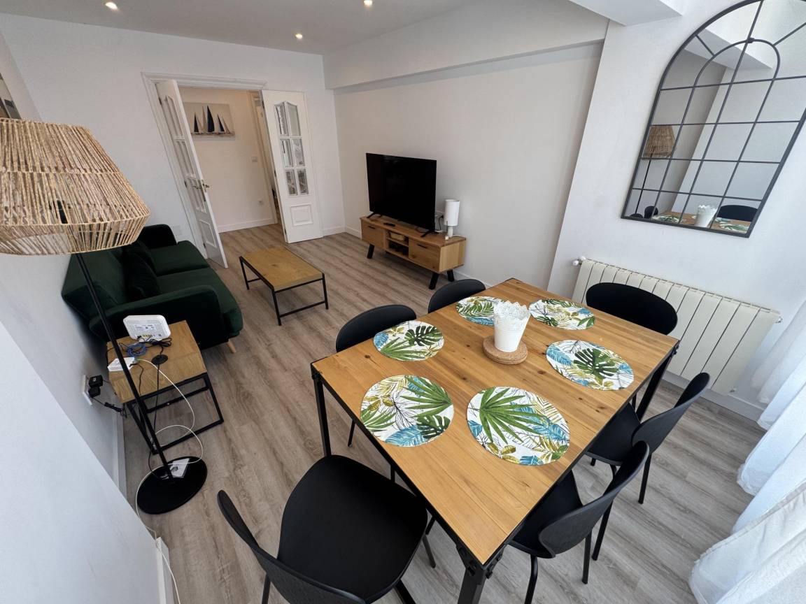 120 M² Apartment ∙ 3 Bedrooms ∙ 6 Guests - Santander