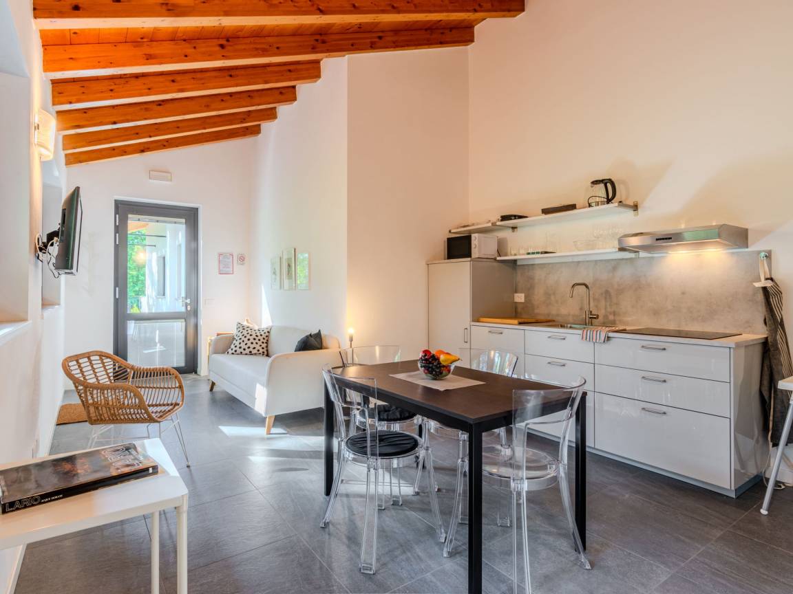 Ferienwohnung ∙ 1 Schlafzimmer ∙ 4 Gäste - Varenna