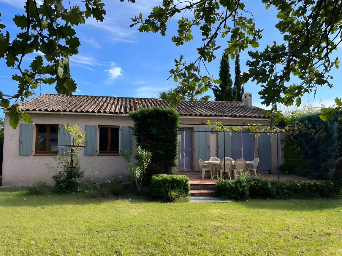 88 M² Maison De Vacances ∙ 3 Chambres ∙ 6 Personnes - Fréjus