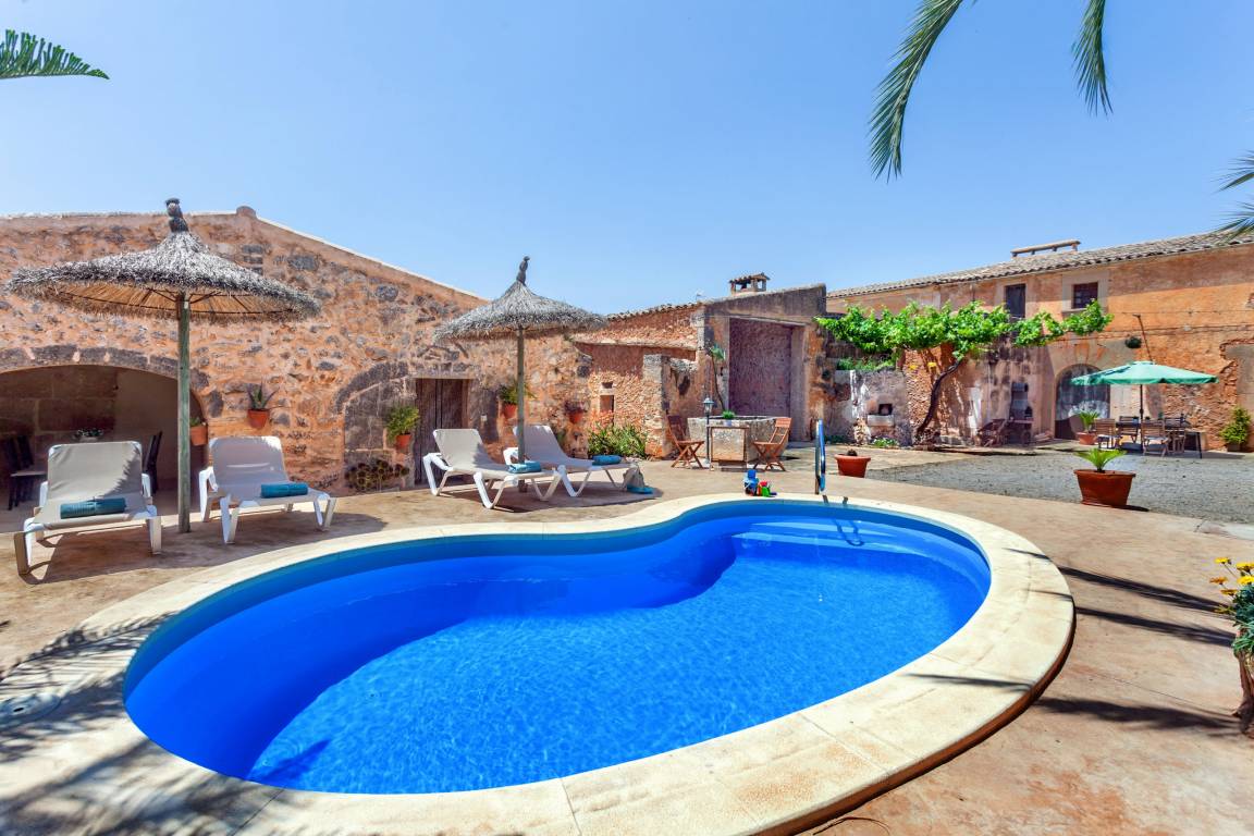 80 M² House ∙ 2 Bedrooms ∙ 4 Guests - Cala d'Or