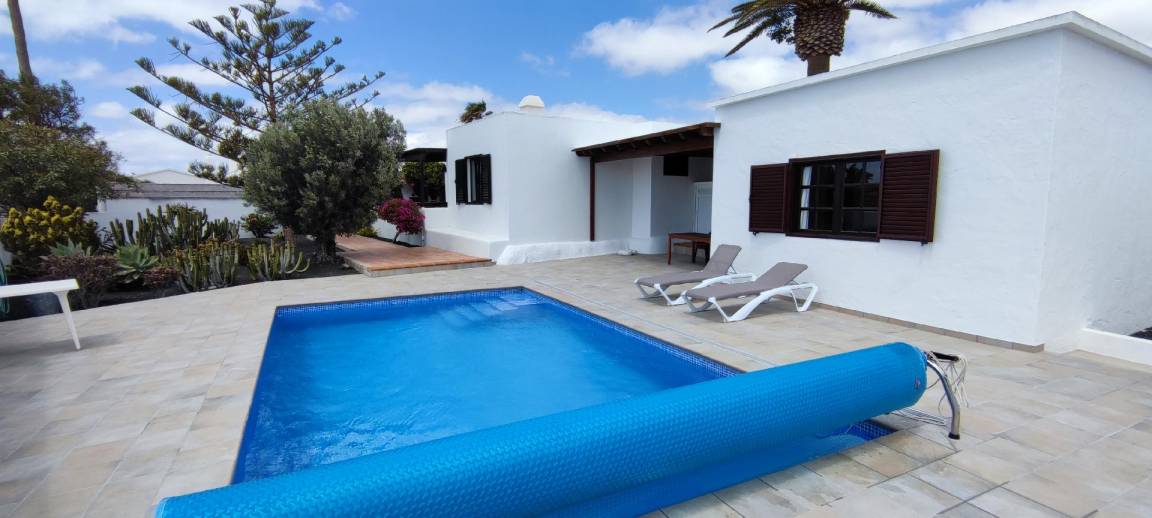100 M² House ∙ 2 Bedrooms ∙ 4 Guests - Lanzarote