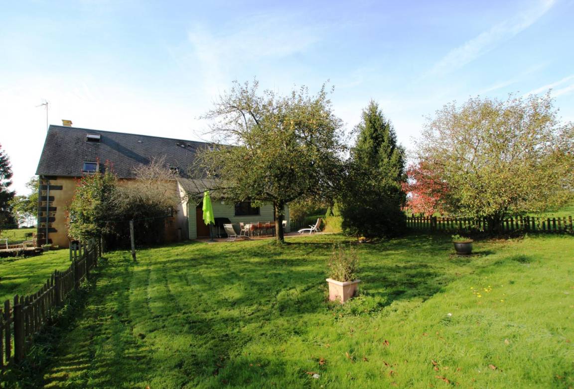 83 M² Gîte ∙ 2 Chambres ∙ 4 Personnes - Manche