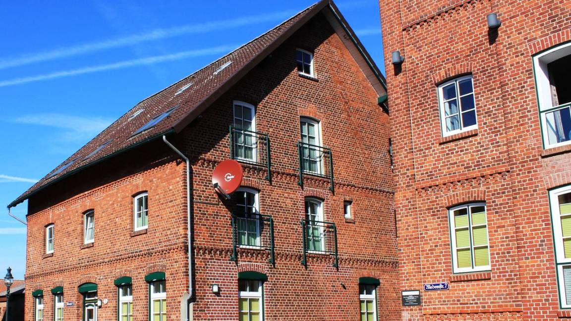 90 M² Ferienwohnung ∙ 1 Schlafzimmer ∙ 2 Gäste - Otterndorf