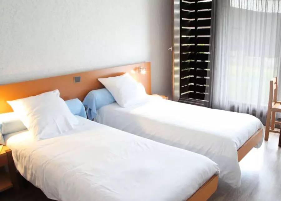 19 M² Hotel ∙ 1 Bedroom ∙ 2 Guests - Luz-Saint-Sauveur