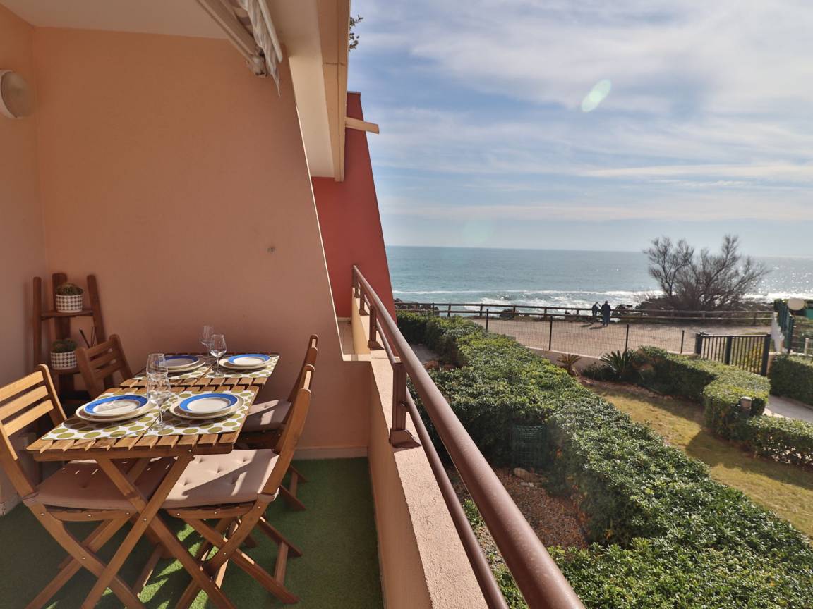33 M² Apartment ∙ 2 Bedrooms ∙ 4 Guests - Sète