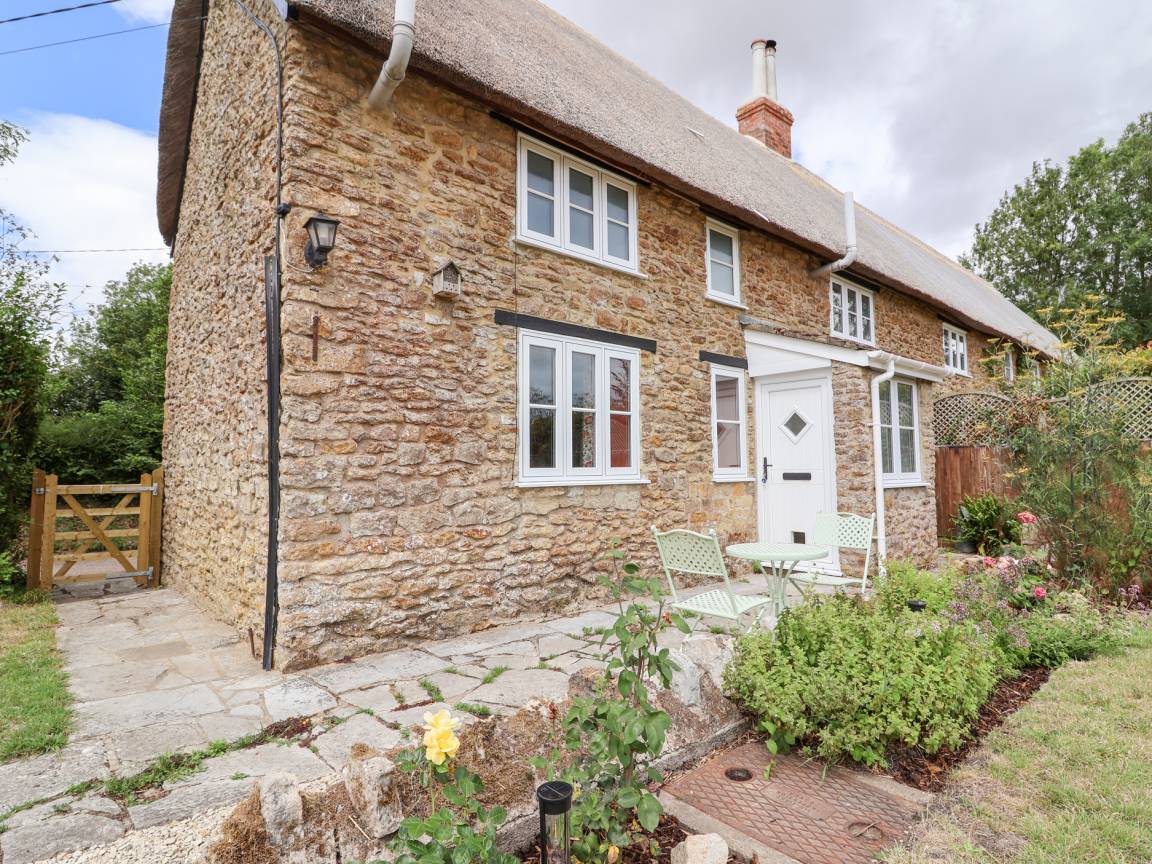 Cottage ∙ 2 Bedrooms ∙ 2 Guests - Sherborne