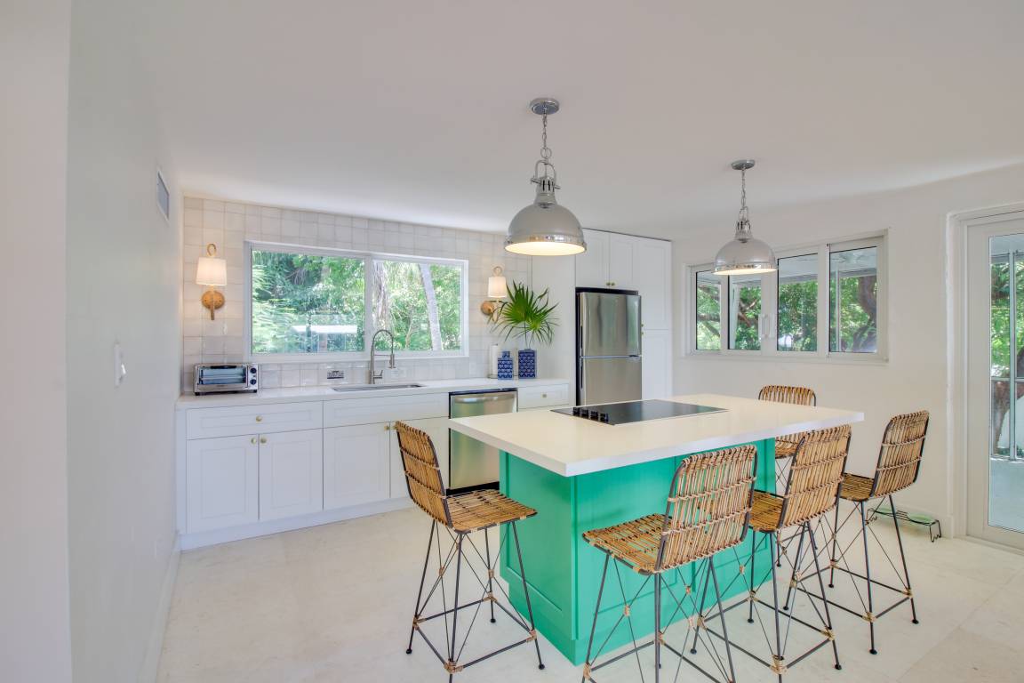 111 M² Huoneisto ∙ 2 Makuuhuonetta ∙ 6 Vierasta - Islamorada, FL