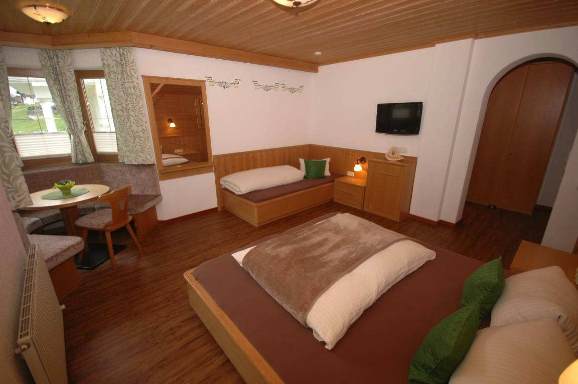 Ferienwohnung ∙ 3 Schlafzimmer ∙ 7 Gäste - Pettneu am Arlberg