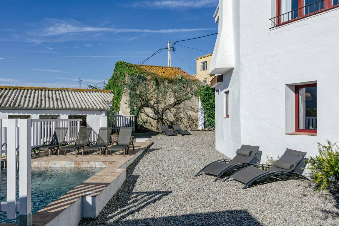 100 M² Maison De Vacances ∙ 2 Chambres ∙ 4 Personnes - Cadaqués