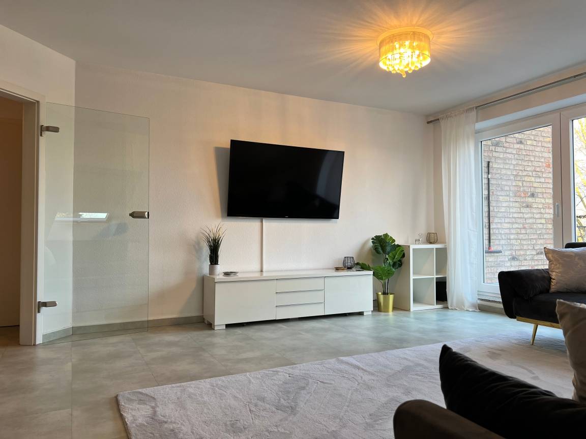 78 M² Apartment ∙ 2 Bedrooms ∙ 6 Guests - Cologne