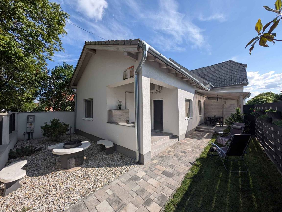 45 M² Maison De Vacances ∙ 2 Chambres ∙ 5 Personnes - Siófok