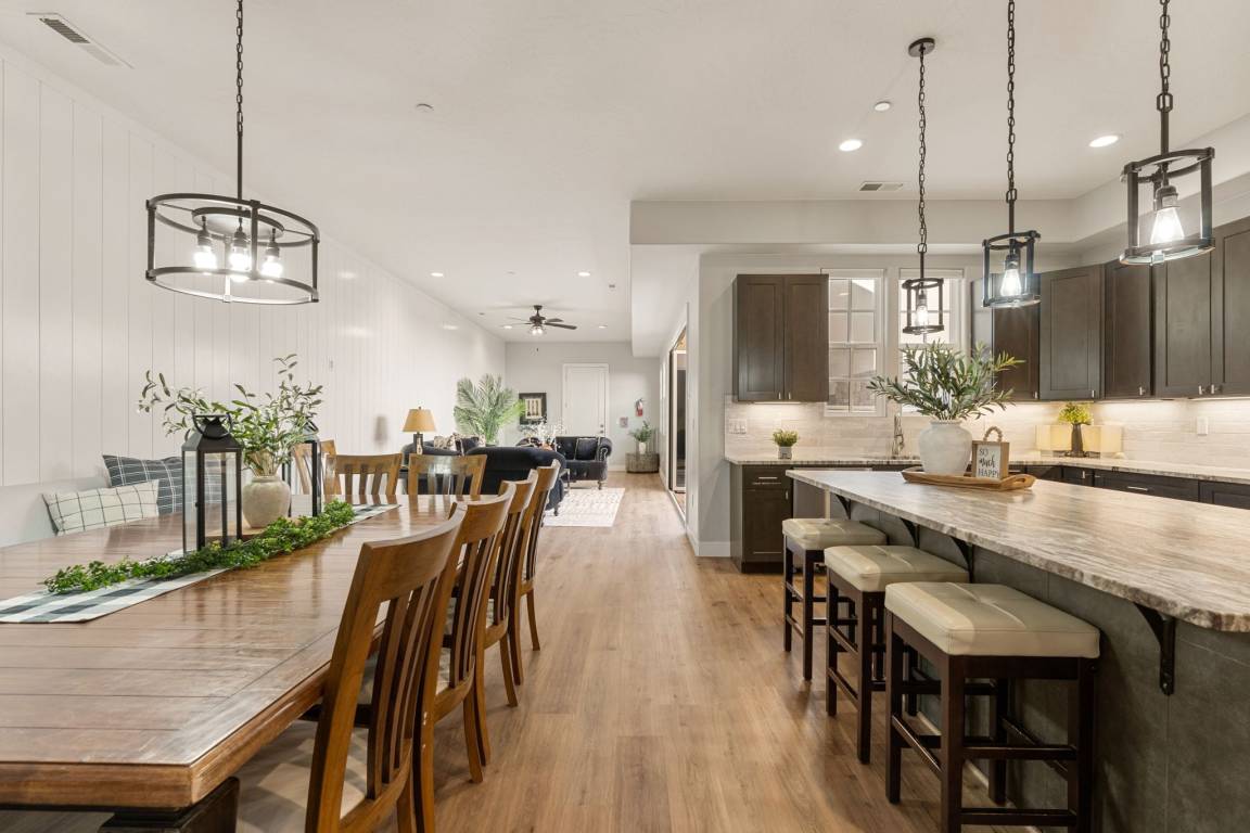 544 M² Ferienhaus ∙ 8 Schlafzimmer ∙ 43 Gäste - Utah