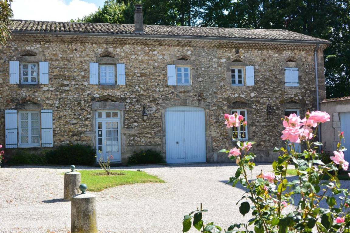 170 M² Gîte ∙ 5 Chambres ∙ 10 Personnes - Drôme