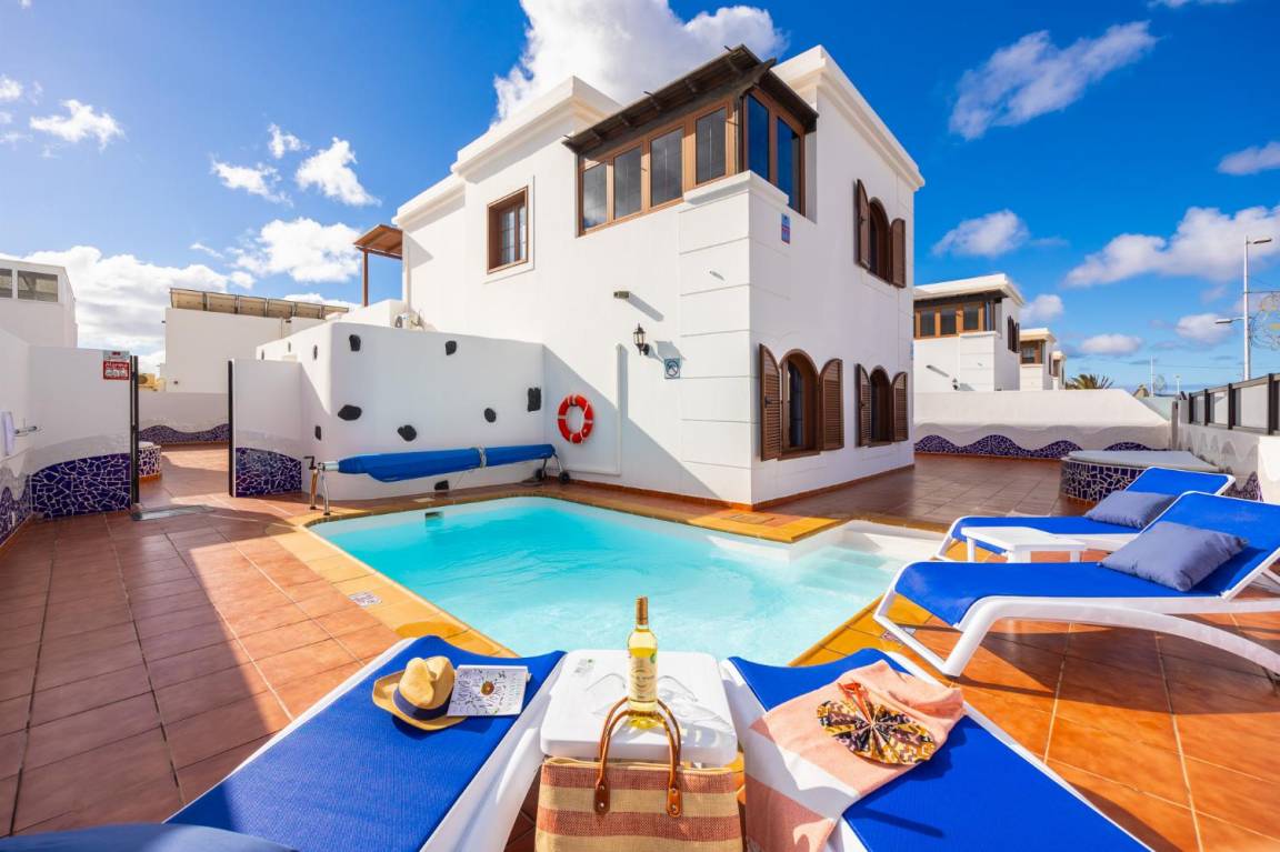 200 M² Villa ∙ 4 Chambres ∙ 8 Personnes - Puerto del Carmen