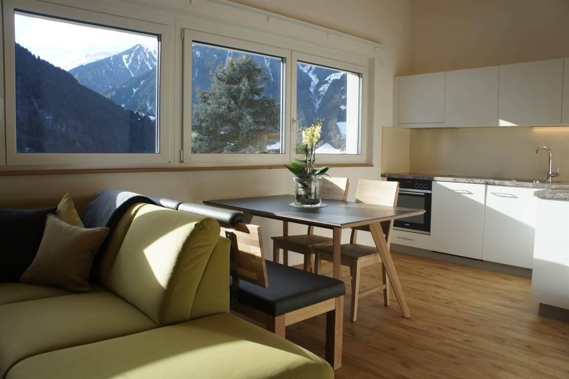 65 M² Apartment ∙ 2 Bedrooms ∙ 4 Guests - Gargellen