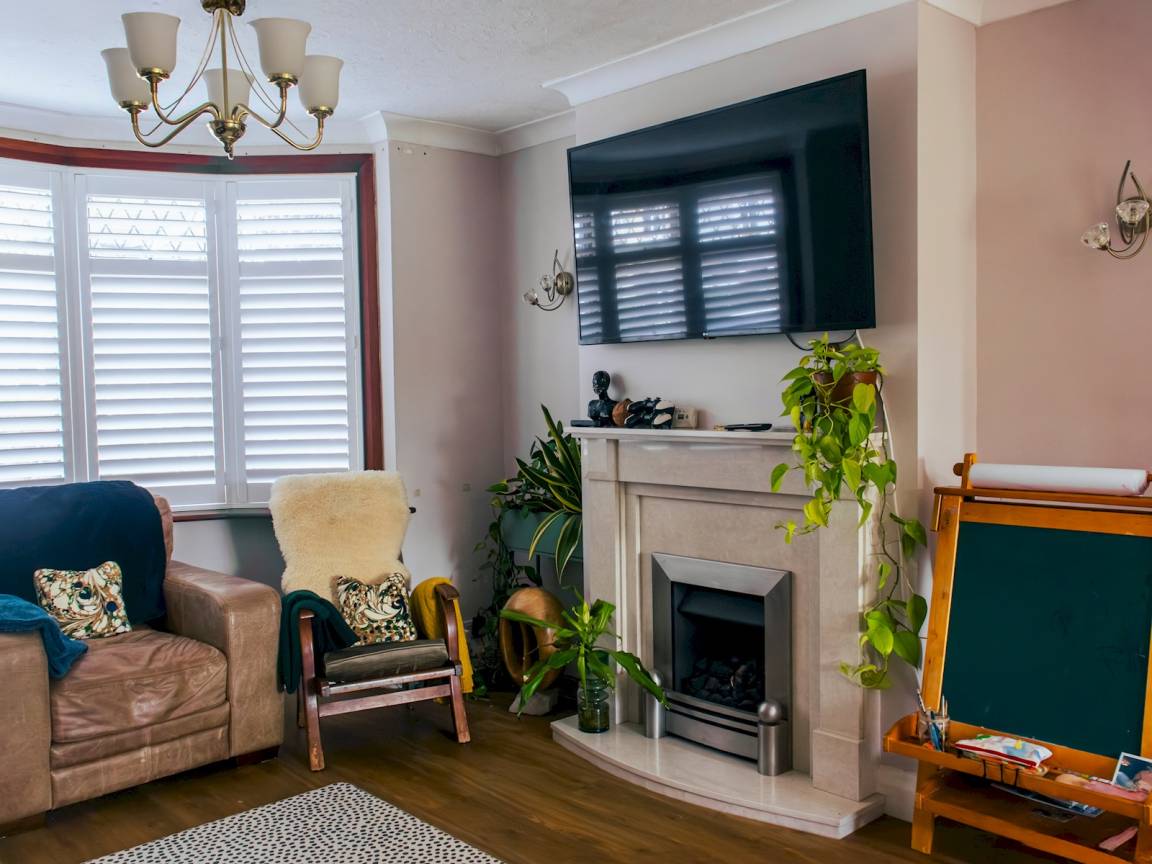 111 M² Huis ∙ 3 Slaapkamers ∙ 6 Gasten - Watford