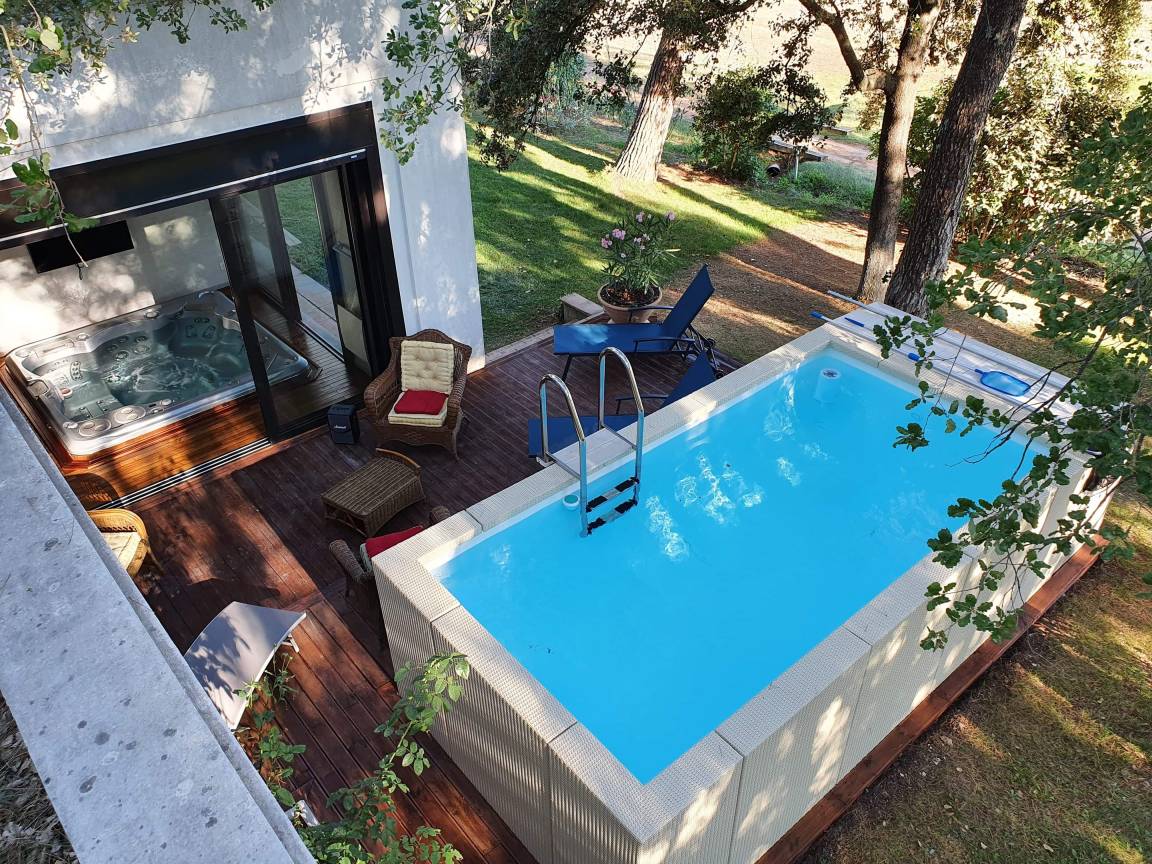 300 M² Maison De Vacances ∙ 4 Chambres ∙ 8 Personnes - Brignoles