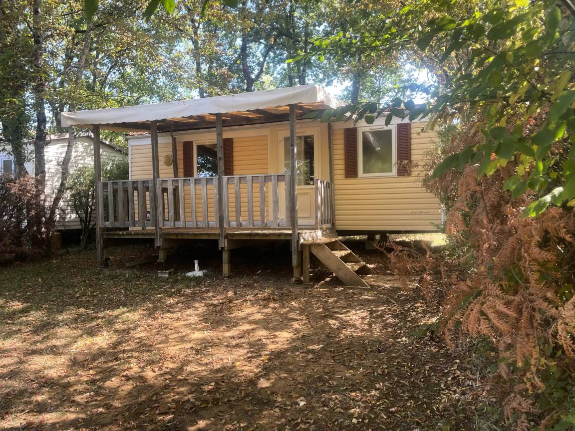 30 M² Caravan ∙ 2 Bedrooms ∙ 4 Guests - Saint-Amand-de-Coly