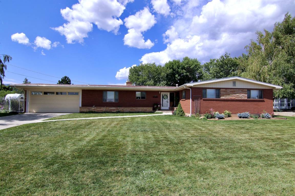 House ∙ 5 Bedrooms ∙ 10 Guests - Monticello, UT