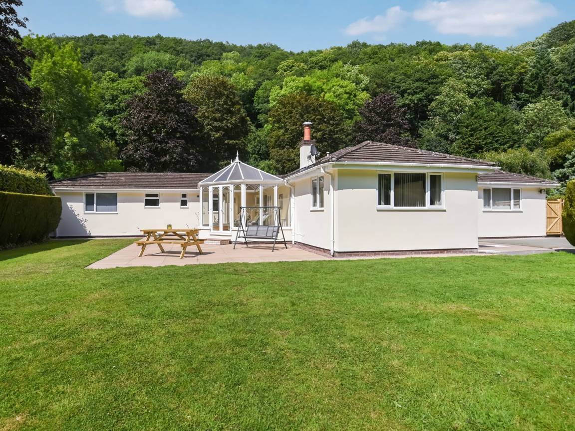 Cottage ∙ 3 Bedrooms ∙ 6 Guests - Welshpool