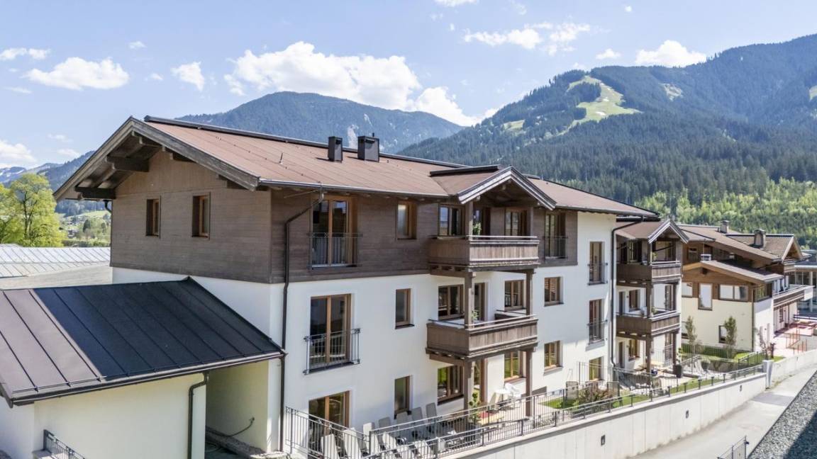 143 M² Apartment ∙ 5 Bedrooms ∙ 12 Guests - Ellmau