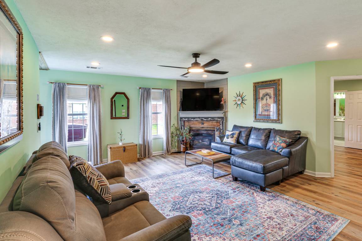 126 M² House ∙ 2 Bedrooms ∙ 4 Guests - Tupelo, MS