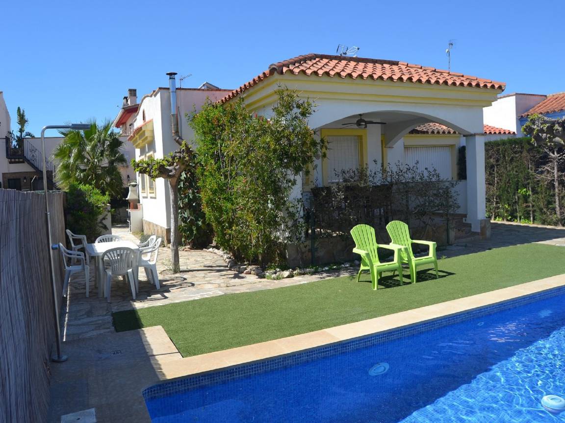 85 M² Casa ∙ 3 Habitaciones ∙ 6 Huéspedes - Parque Natural del Delta del Ebro