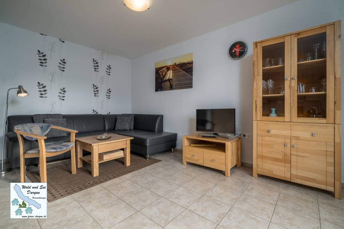 80 M² Ferienwohnung ∙ 3 Schlafzimmer ∙ 8 Gäste - Dargun