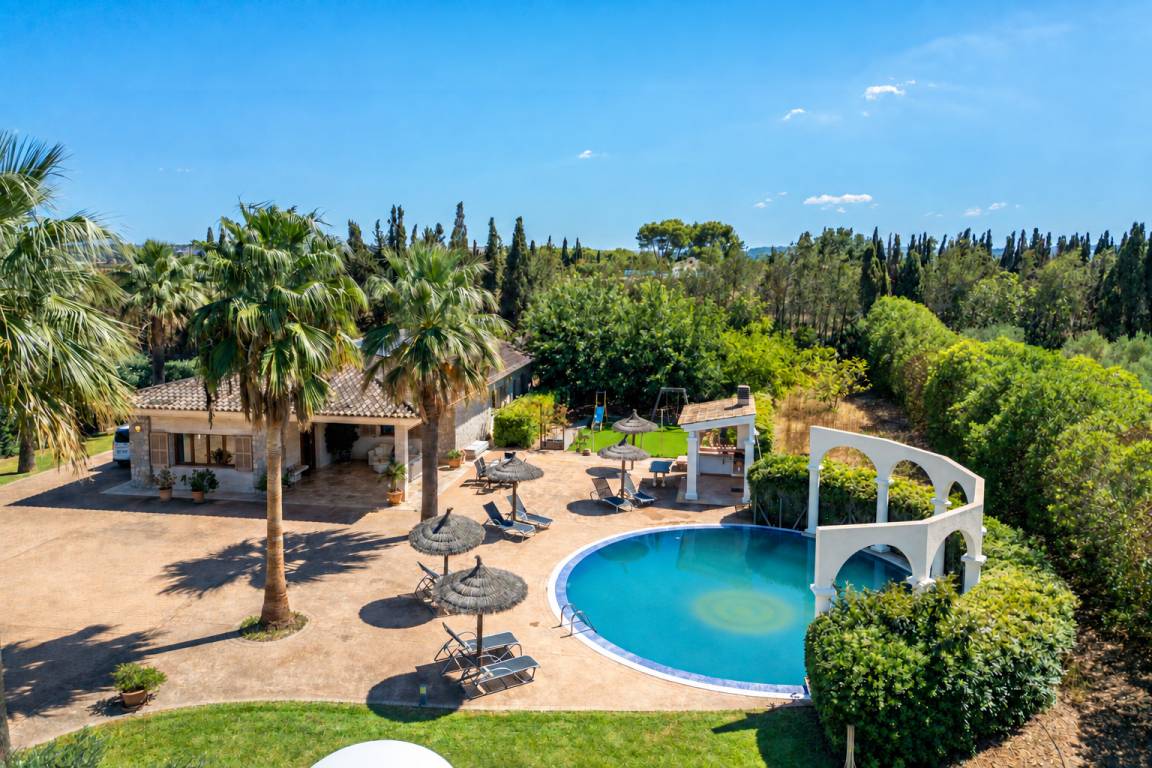 200 M² Ferienhaus ∙ 3 Schlafzimmer ∙ 6 Gäste - Sa Pobla