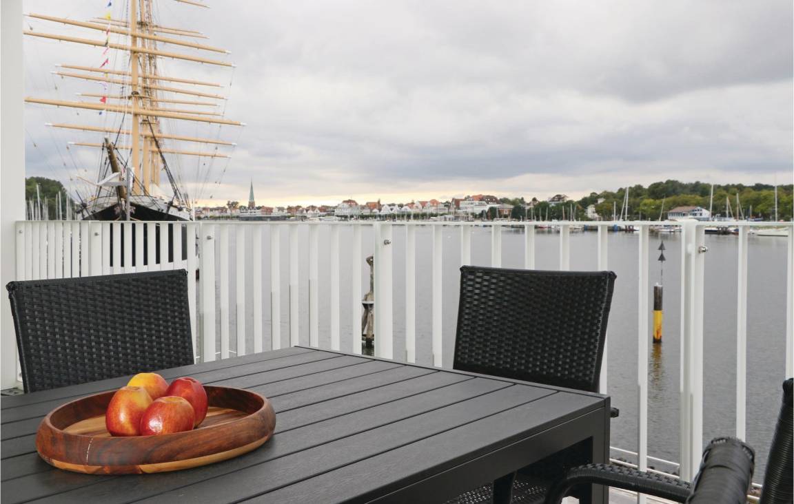 82 M² Appartement ∙ 2 Chambres ∙ 4 Personnes - Lübeck