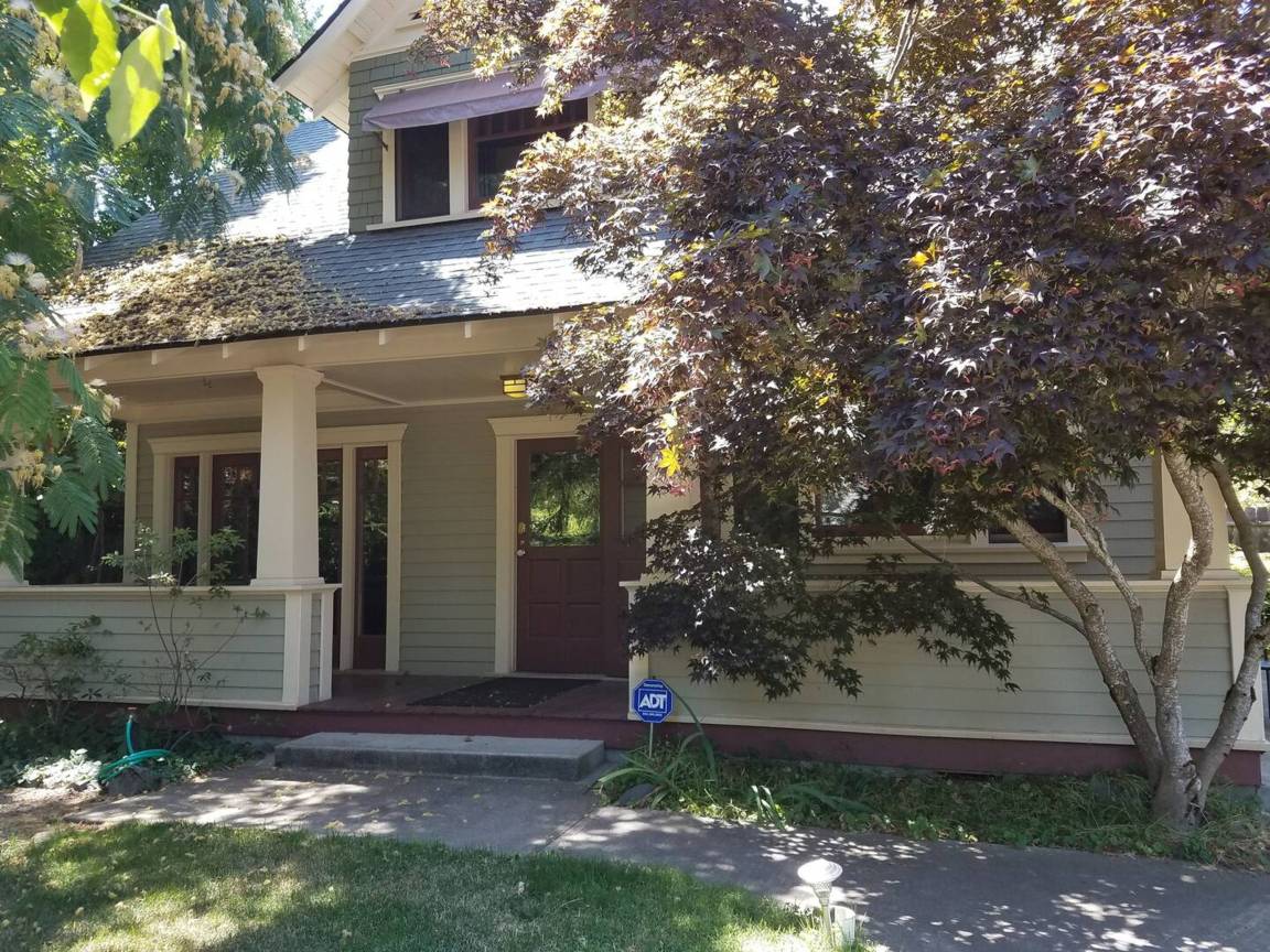 65 M² Apartment ∙ 2 Bedrooms ∙ 4 Guests - Jacksonville, OR