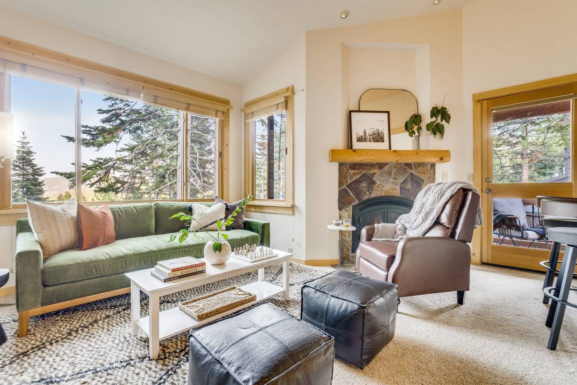 102 M² Ferienwohnung ∙ 2 Schlafzimmer ∙ 4 Gäste - Tahoe Vista, CA