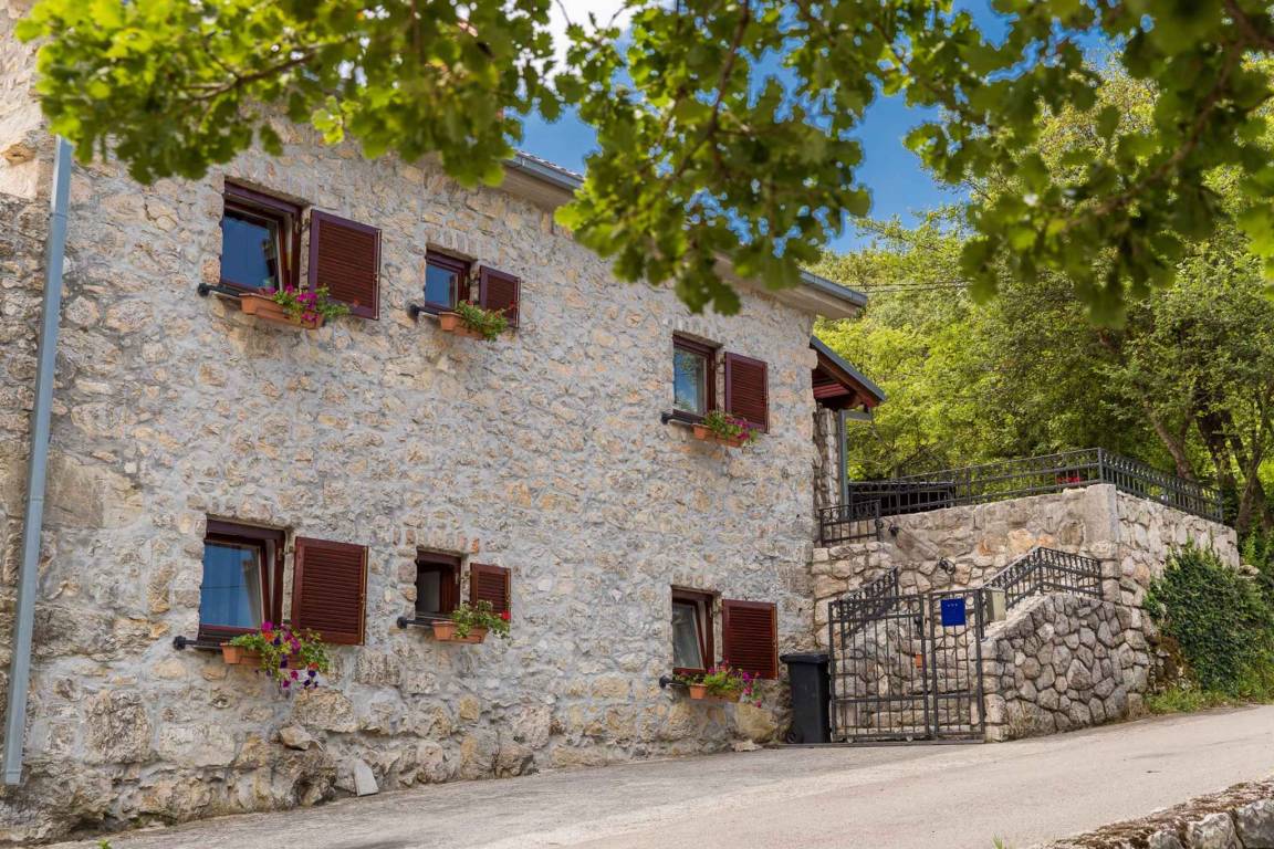 76 M² House ∙ 2 Bedrooms ∙ 5 Guests - Crikvenica