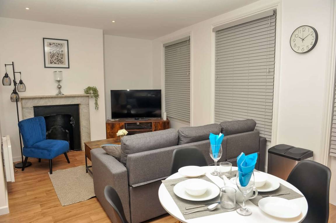 59 M² Apartment ∙ 1 Bedroom ∙ 4 Guests - Henley-on-Thames