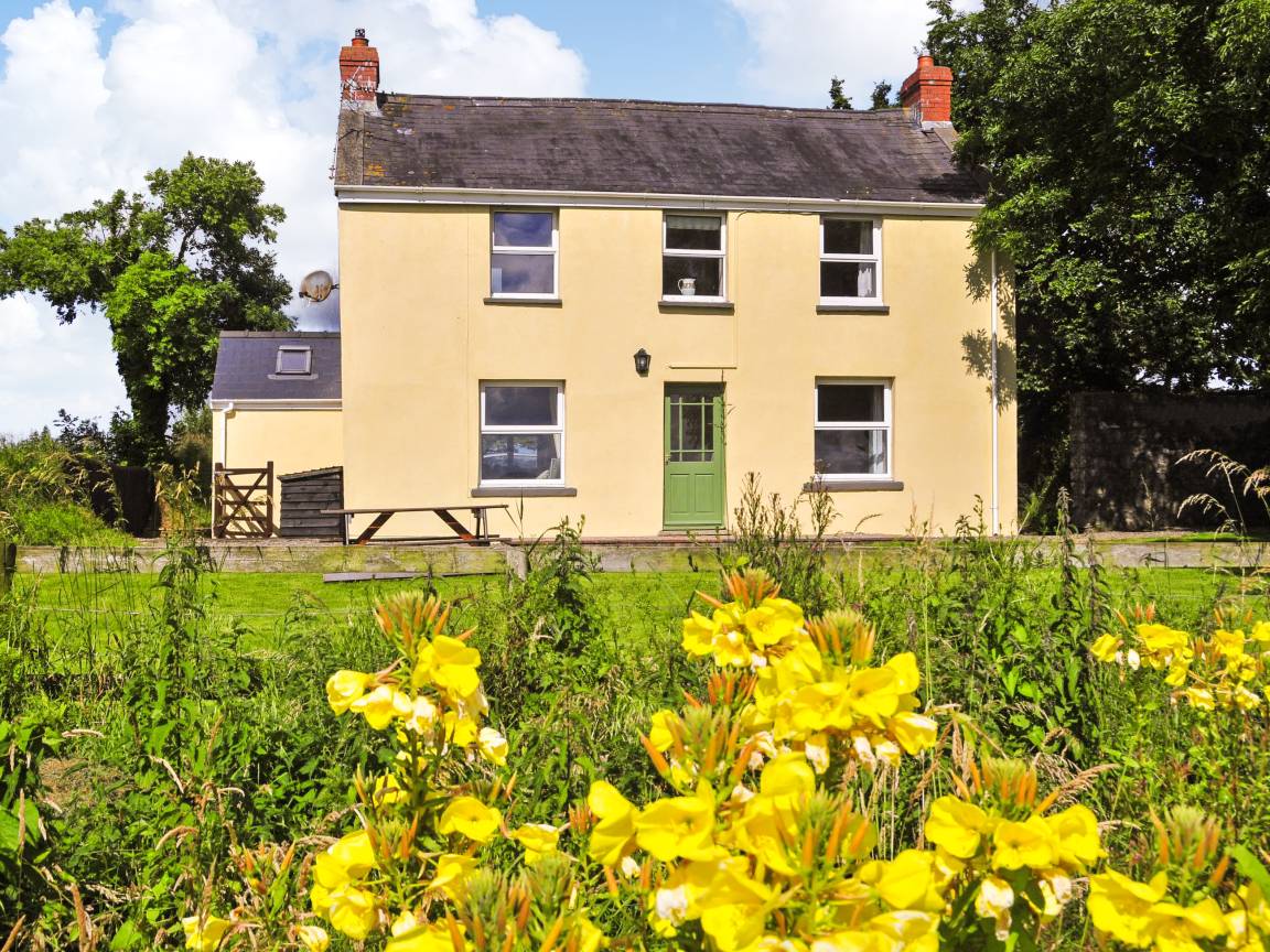 Cottage ∙ 3 Bedrooms ∙ 6 Guests - Haverfordwest