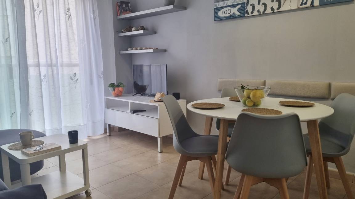 80 M² Apartment ∙ 3 Bedrooms ∙ 6 Guests - Gandia