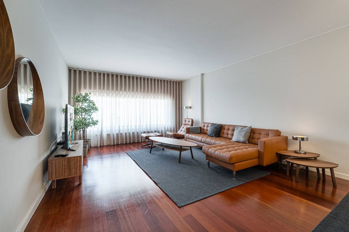 140 M² Apartamento ∙ 3 Habitaciones ∙ 6 Huéspedes - Matosinhos