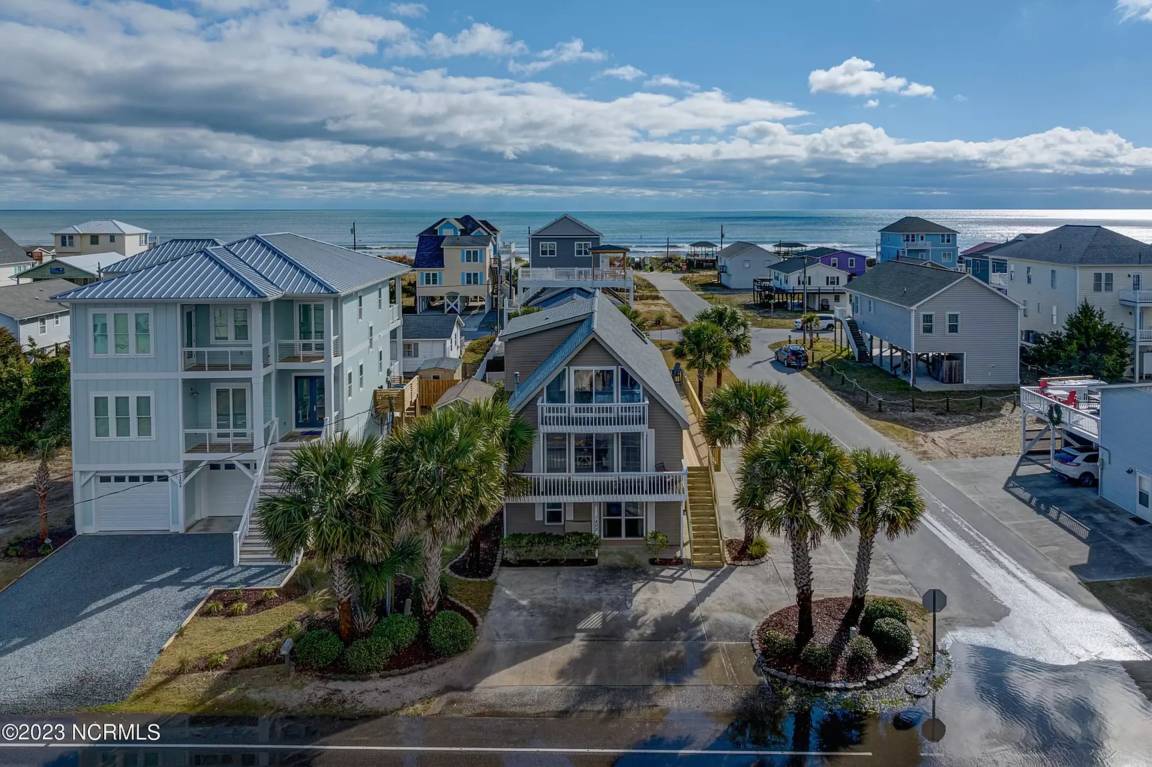276 M² House ∙ 5 Bedrooms ∙ 12 Guests - Surf City, NC