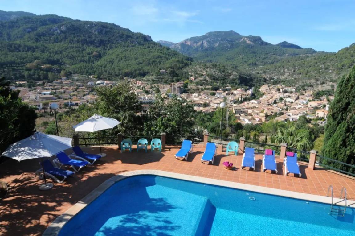 380 M² House ∙ 4 Bedrooms ∙ 8 Guests - Deià