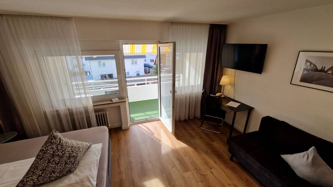 Hotel ∙ 4 Guests - Freiburg im Breisgau