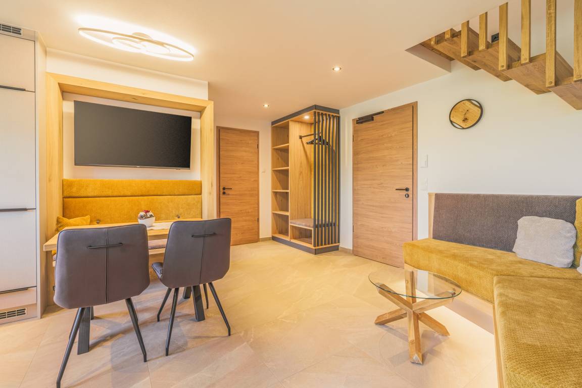 60 M² Ferienwohnung ∙ 2 Schlafzimmer ∙ 4 Gäste - Traunreut