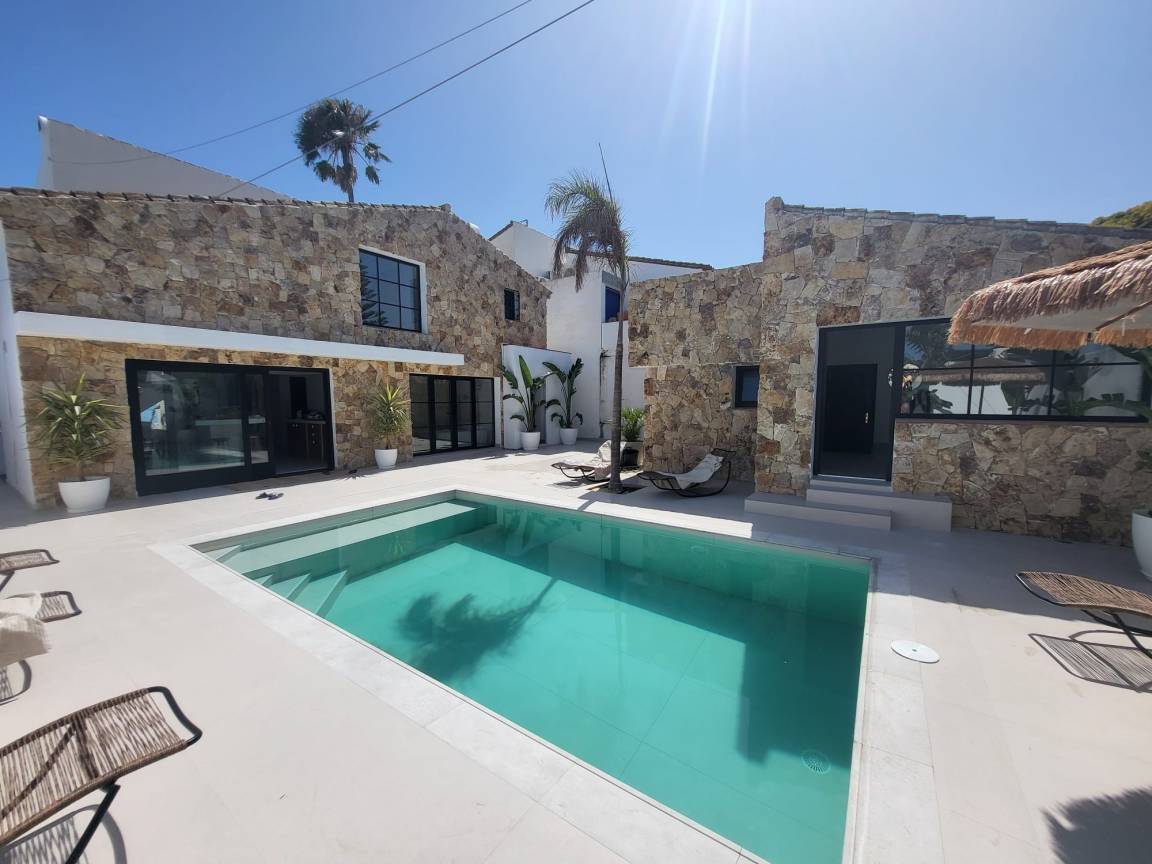 319 M² Villa ∙ 6 Slaapkamers ∙ 15 Gasten - Manilva