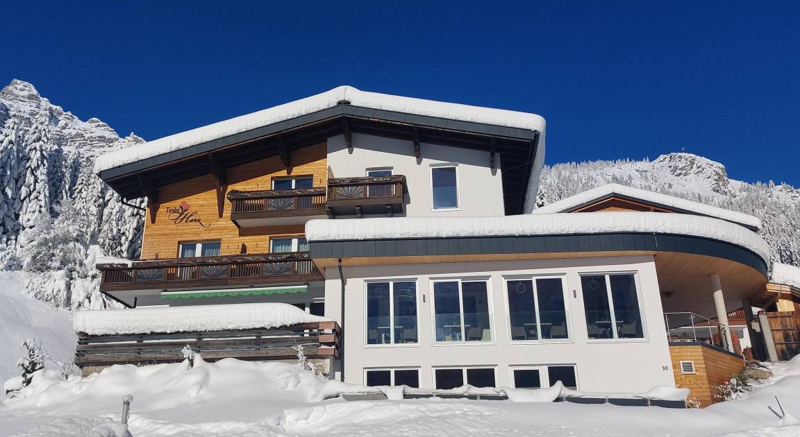 75 M² Apartment ∙ 2 Bedrooms ∙ 6 Guests - Elbigenalp